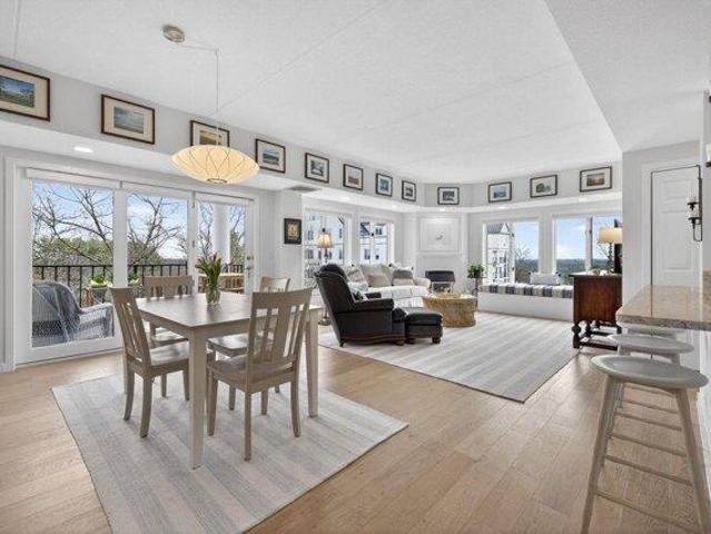 condo with 2 bedroom, Nashua NH DS102029869