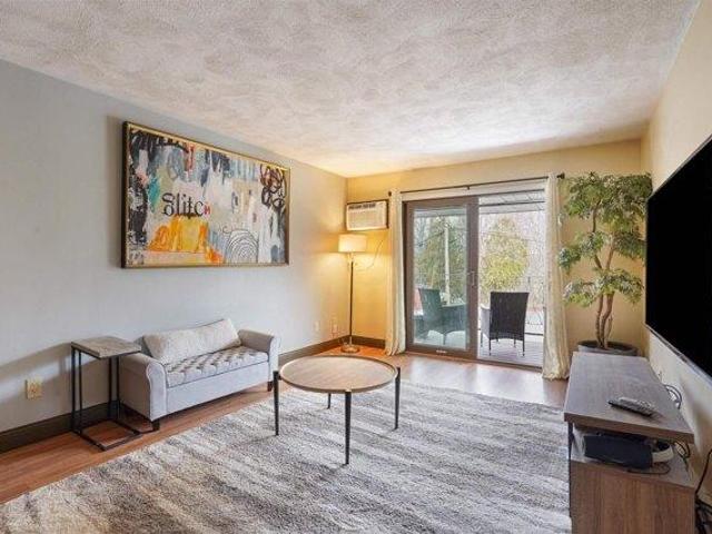 condo with 2 bedroom, Nashua NH DS102215849