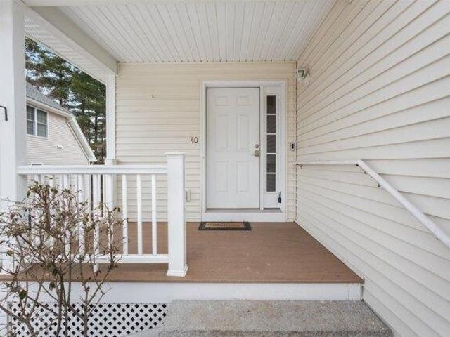 condo with 2 bedroom, Nashua NH DS102317722