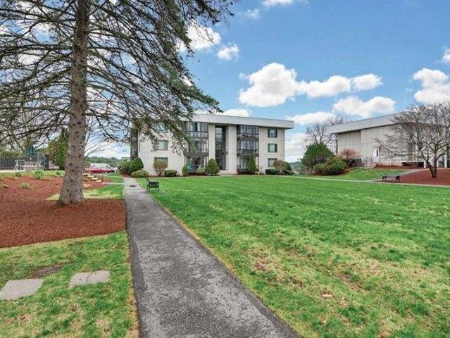 condo with 2 bedroom, Nashua NH DS102343813