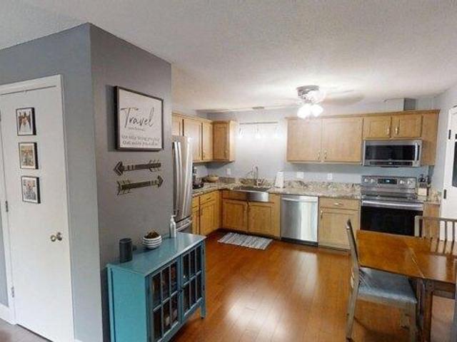 condo with 2 bedroom, Nashua NH DS103888290
