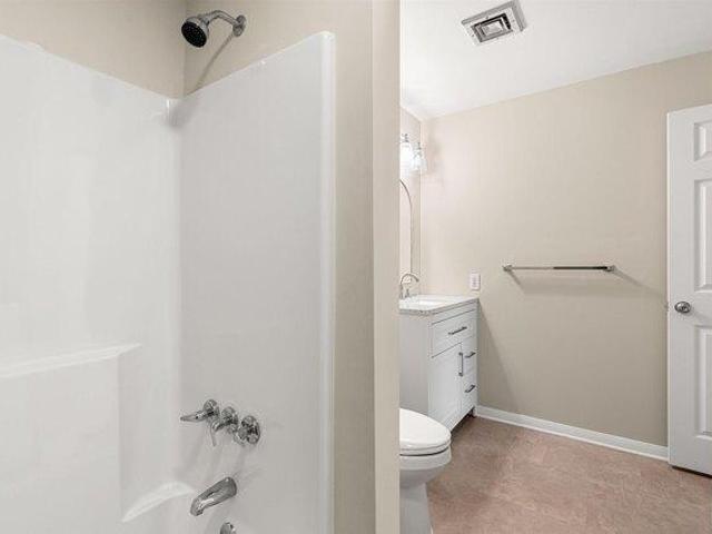 condo with 2 bedroom, Nashua NH DS103126468