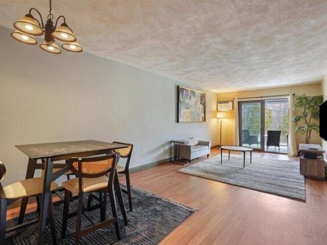 condo with 2 bedroom, Nashua NH ES103853114
