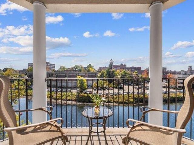 condo with 2 bedroom, Nashua NH ES103019686