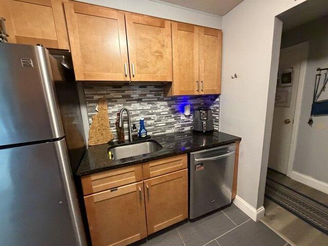 condo with 2 bedroom, Nashua NH ES103126274
