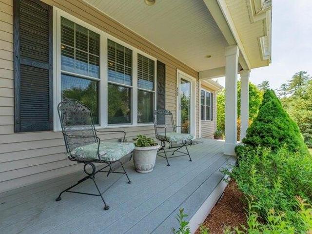 condo with 2 bedroom, Nashua NH ES103220257