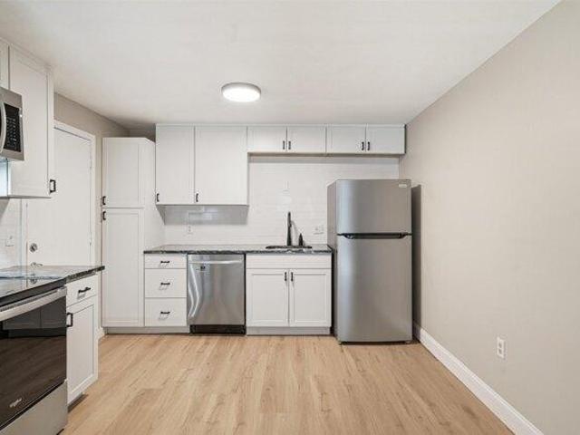 condo with 2 bedroom, Nashua NH ES103250346