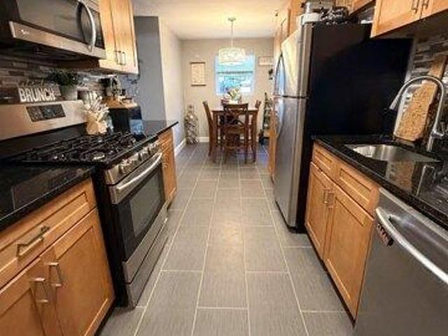 condo with 2 bedroom, Nashua NH ES104079102