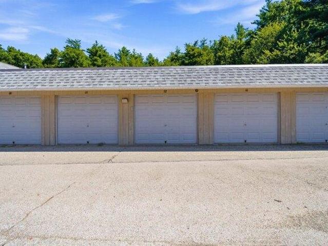 condo with 2 bedroom, Nashua NH ES105125643