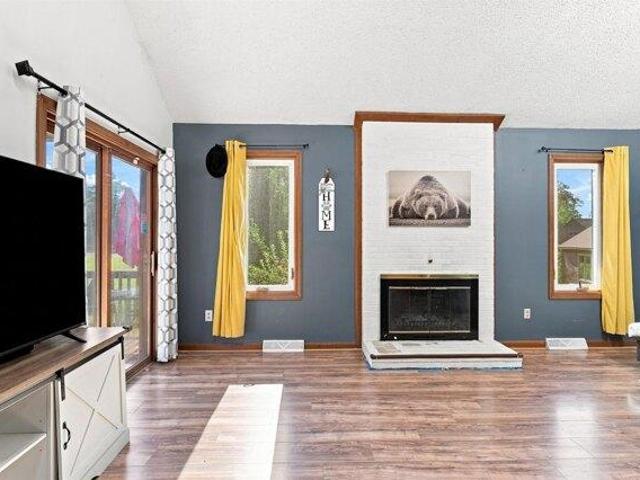 condo with 2 bedroom, Nashua NH ES105157257