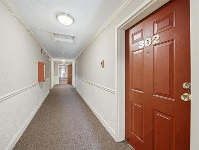 condo with 2 bedroom, Nashua NH ES105205587