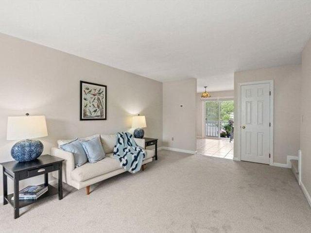 condo with 2 bedroom, Natick MA DLS103020573