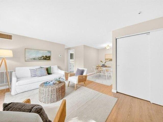 condo with 2 bedroom, Natick MA ES103808381