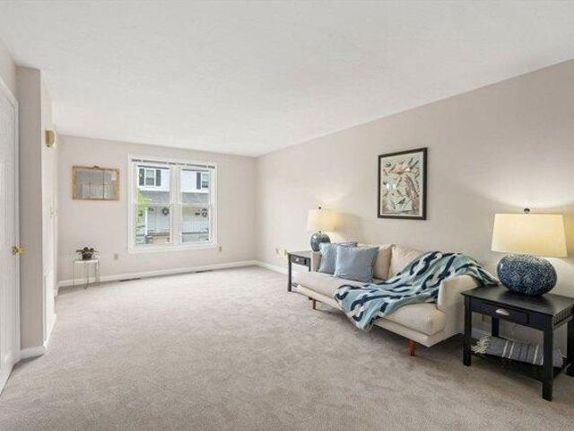 condo with 2 bedroom, Natick MA ES103251095