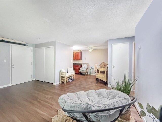 condo with 2 bedroom, Natick MA ES105040373