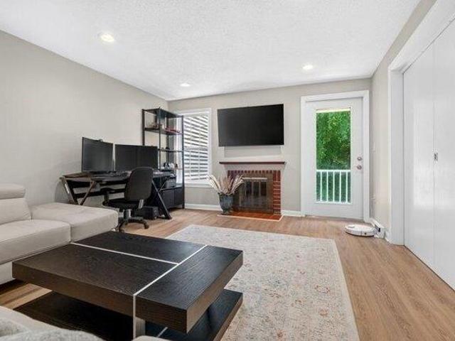 condo with 2 bedroom, Natick MA ES105082466