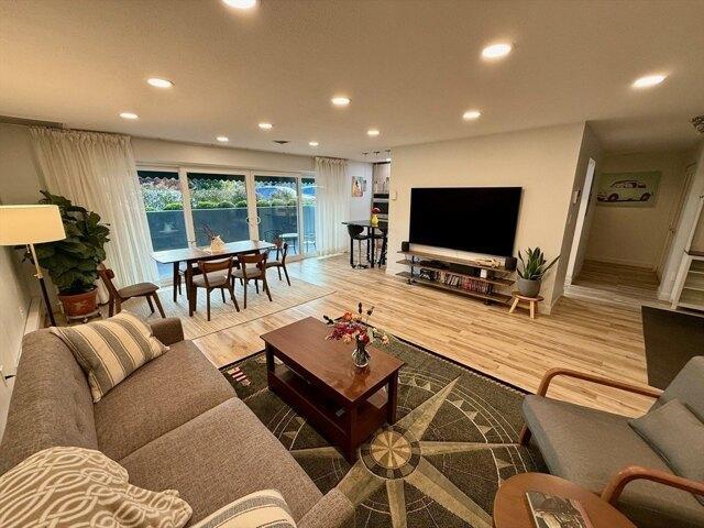 condo with 2 bedroom, Needham MA DS103249798