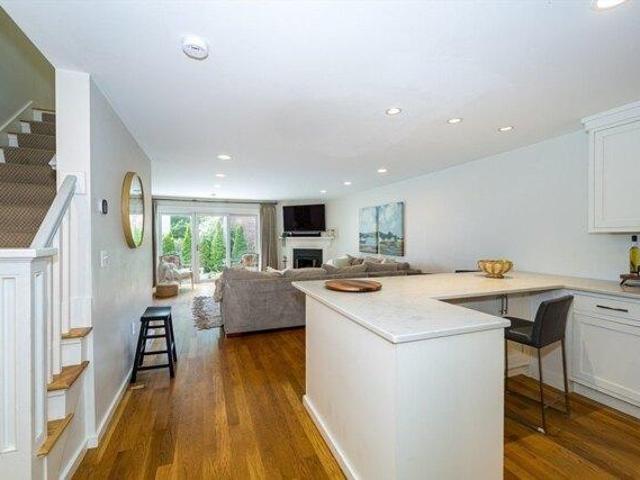 condo with 2 bedroom, Needham MA ES105081008