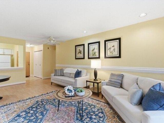 condo with 2 bedroom, Needham MA ES103968403