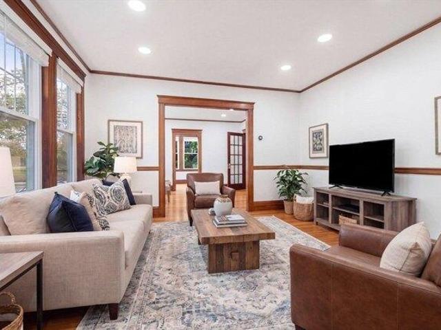 condo with 2 bedroom, Newton MA DLS102595684