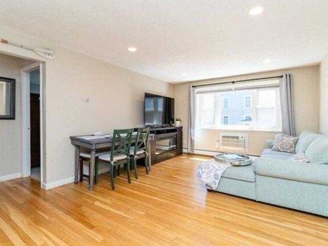 condo with 2 bedroom, Newton MA DLS102632478