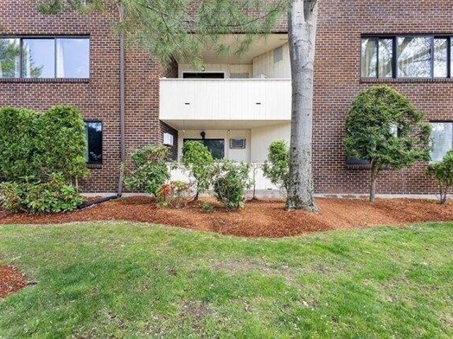 condo with 2 bedroom, Newton MA DLS102670127
