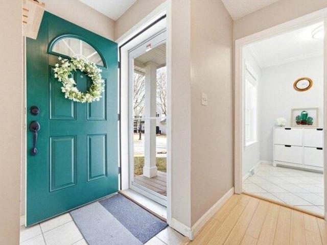 condo with 2 bedroom, Newton MA DLS102708992