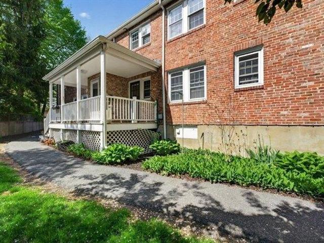 condo with 2 bedroom, Newton MA DLS102728319