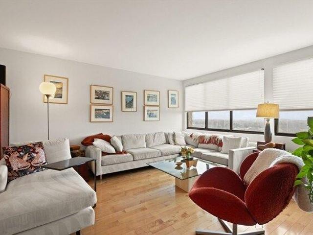 condo with 2 bedroom, Newton MA DS102409815