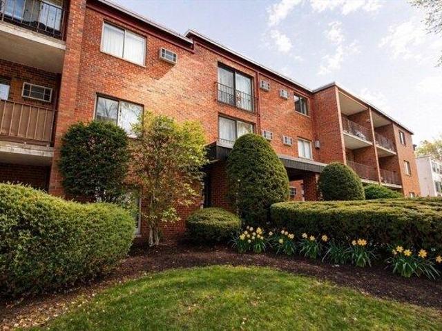 condo with 2 bedroom, Newton MA DS102595109