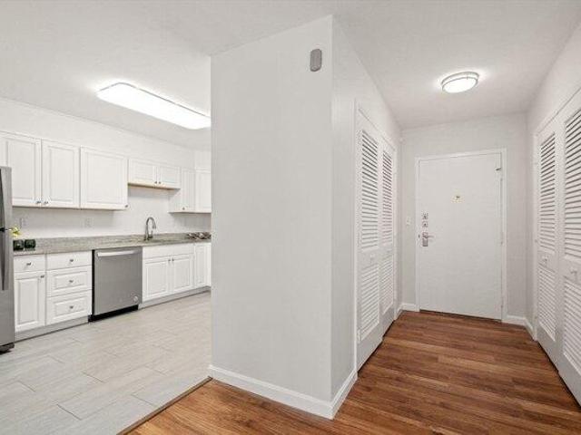 condo with 2 bedroom, Newton MA DS103436119