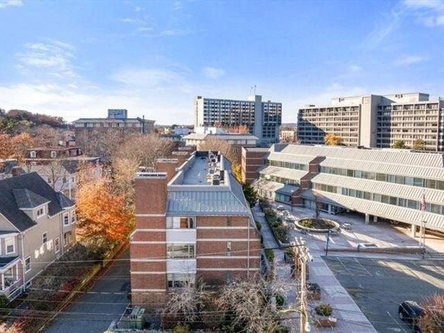 condo with 2 bedroom, Newton MA DS103443367