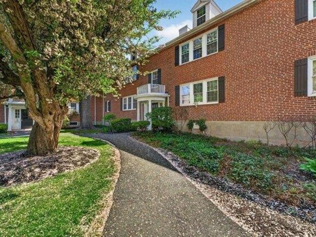 condo with 2 bedroom, Newton MA DS103102317
