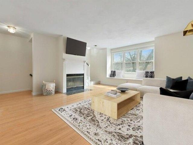 condo with 2 bedroom, Newton MA ES102961024
