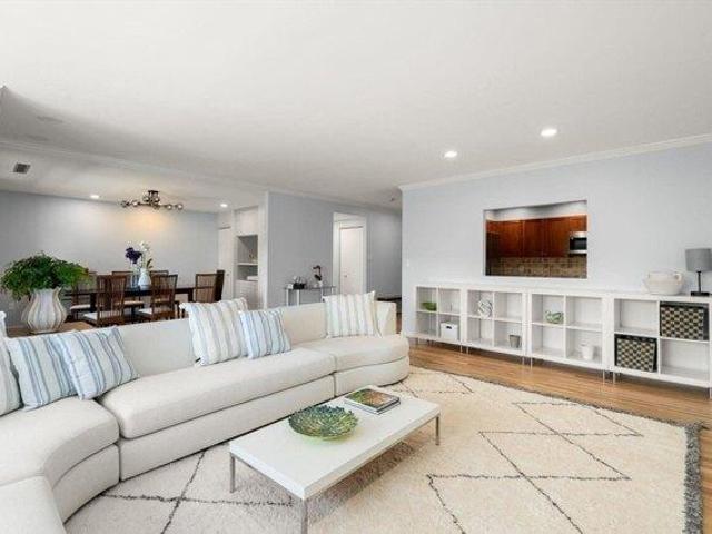 condo with 2 bedroom, Newton MA ES103433970