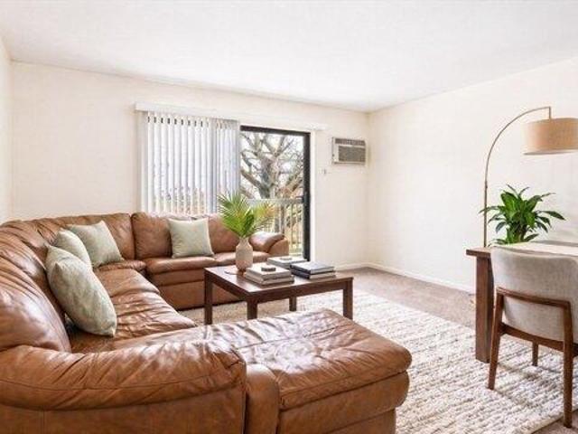 condo with 2 bedroom, Newton MA ES103074037