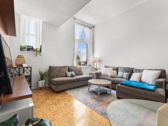 condo with 2 bedroom, Newton MA ES103100636
