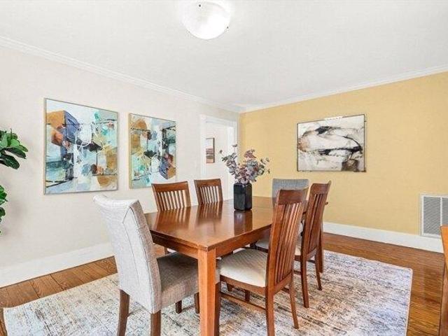 condo with 2 bedroom, Newton MA ES103222029