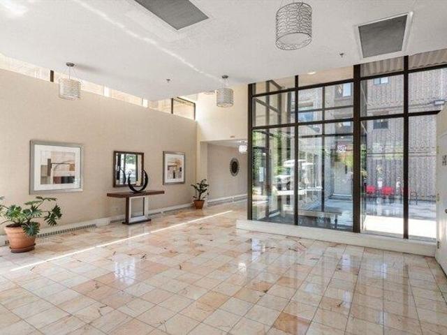 condo with 2 bedroom, Newton MA ES104440979