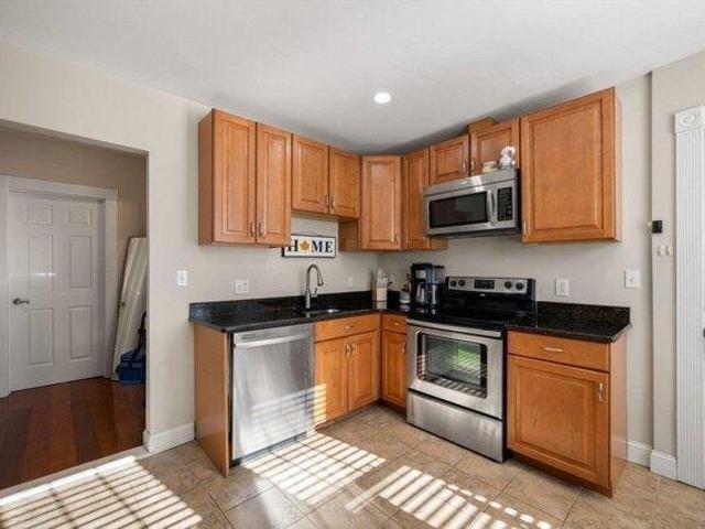 condo with 2 bedroom, Newton MA ES104832323