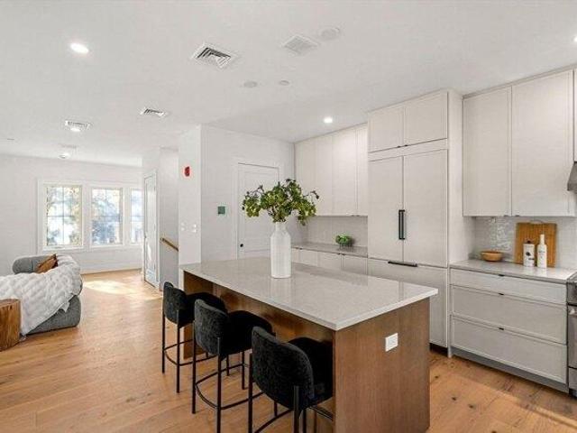 condo with 2 bedroom, Newton MA ES104946678