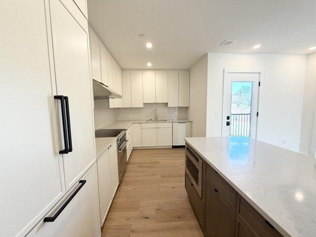 condo with 2 bedroom, Newton MA ES105083173