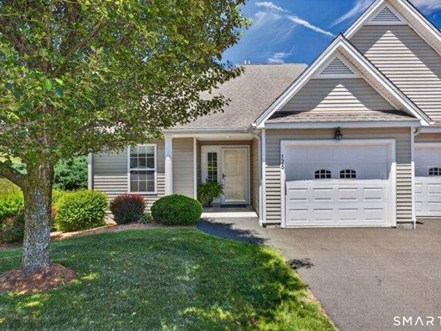 condo with 2 bedroom, Newtown CT DS104150546