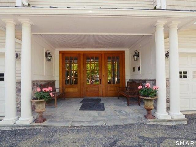 condo with 2 bedroom, Newtown CT DS102595258