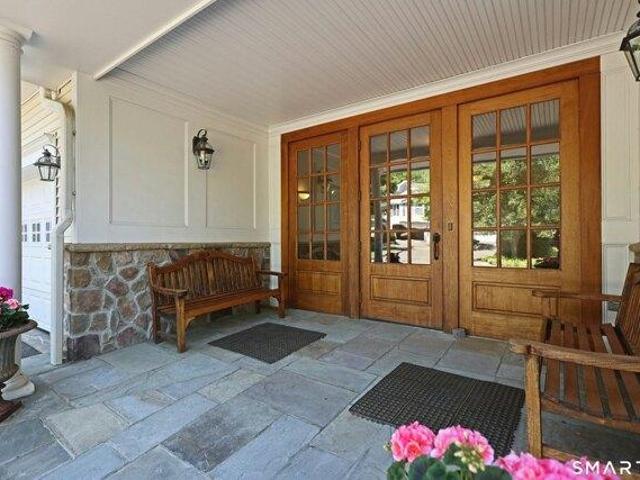 condo with 2 bedroom, Newtown CT ES104870285