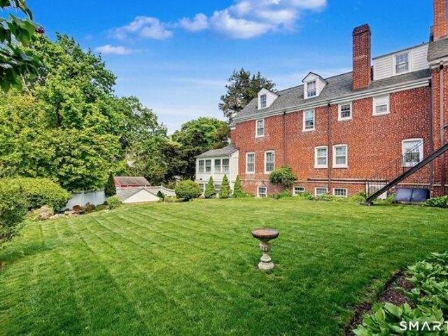 condo with 2 bedroom, New Canaan CT ES104153616