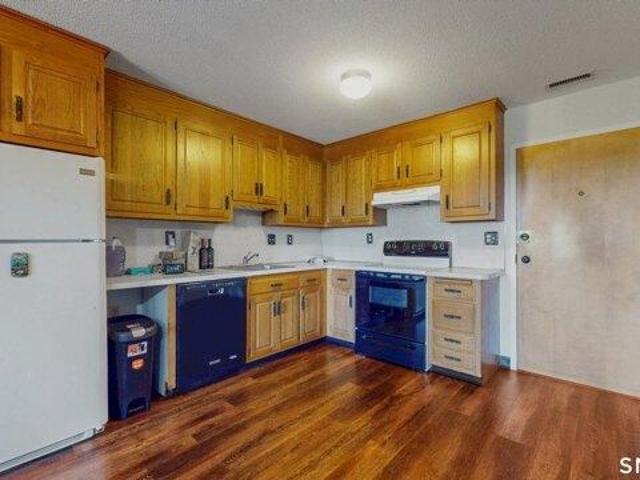 condo with 2 bedroom, New Britain CT ES104443783