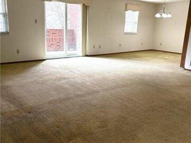 condo with 2 bedroom, New Kensington PA ES103626002
