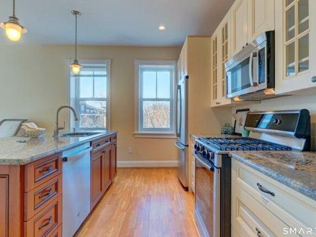 condo with 2 bedroom, New Haven CT DS102029194