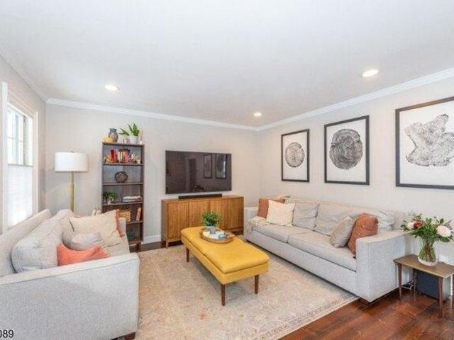condo with 2 bedroom, New Providence NJ ES105159731